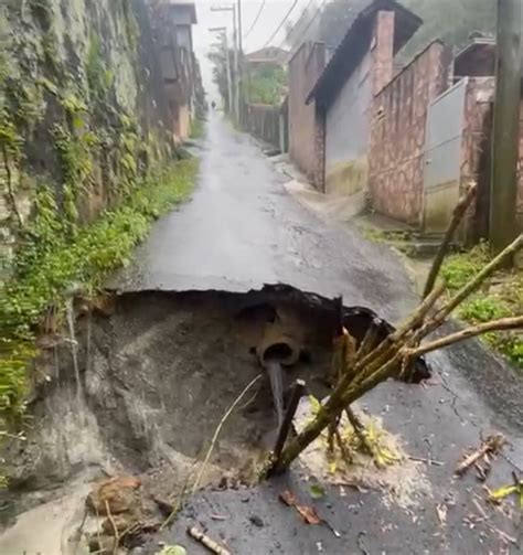 Boletim de ocorrências Defesa Civil de Petrópolis contabiliza 366