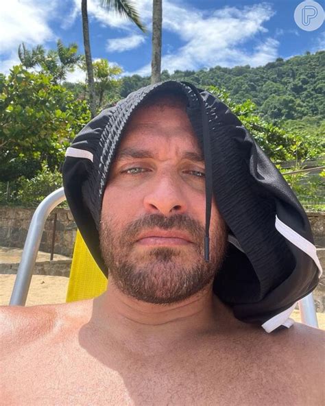 Diogo Nogueira Mostra Abd Men Sarado Em Foto Sem Camisa E F S Decretam