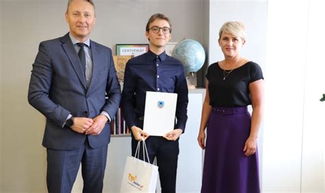 UM Mielec Jakub Koza absolwent II LO w Mielcu znalazł się w gronie 27