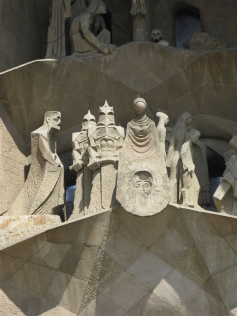 Sur les traces dEusebi Güell et Antoni Gaudí Barcelone Espagne