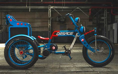 Custom Tricycle Bike Off