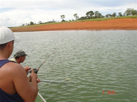 Pesca na Represa Três Marias Pousada Morada Nova de Minas MG