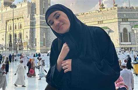 Profil Dan Biodata Clara Shinta Baru Umumkan Nama Baru Dari Ustaz Adi