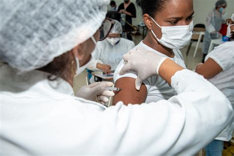 Rondonópolis inicia vacinação a 4ª dose para quem tem mais de 50