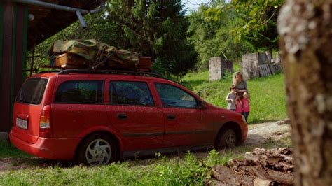 IMCDb Org Opel Astra Caravan G In Kud Puklo Da Puklo Whichever Way