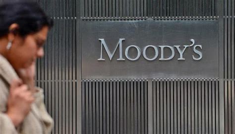 Risk Of Default Rises For Pakistan Sans IMF Lifeline Moodys