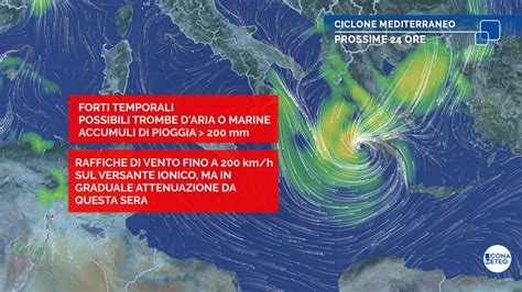 CICLONE sulla GRECIA venti da URAGANO il mare invade le città VIDEO