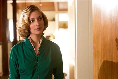 Award Watch Caitlin Fitzgerald In Masters Of Sex 20131216 Tickets To Movies In Theaters