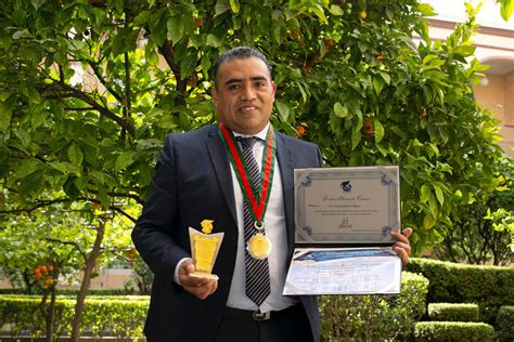 Recibe académico de UAEMéx doctorado Honoris Causa