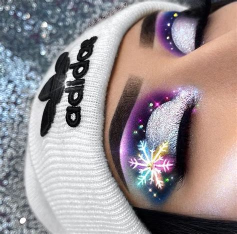 Pin By L Mongold On My Beauty Faves Christmas Eye Makeup Artistry
