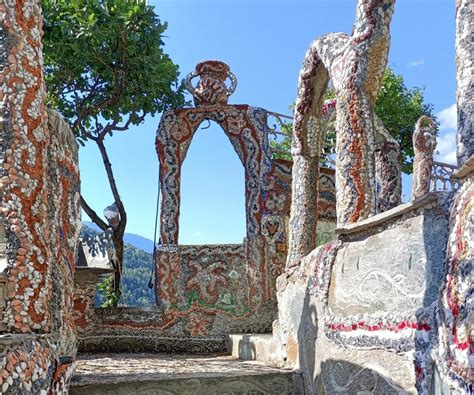Il castello valtellinese del Gaudì di Grosio