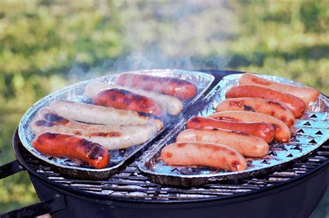 Jak wędzić schab w domu aby był soczysty i aromatyczny poradnik dla