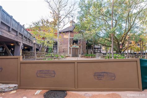 Construction Walls Surround Splash Mountain As Work Begins On Tiana S