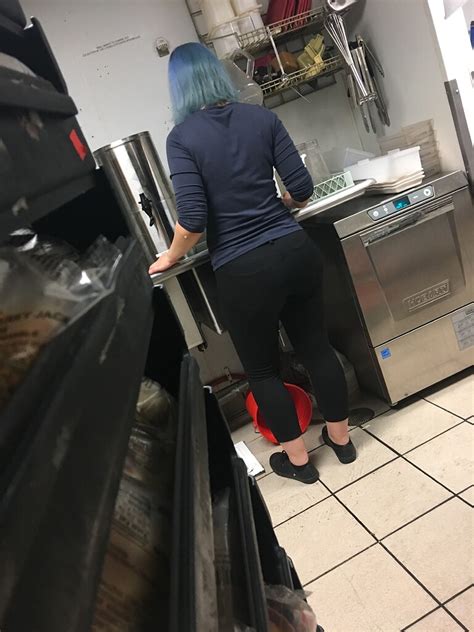 Starbucks Coworkers ASS And VPL Tight Jeans Forum