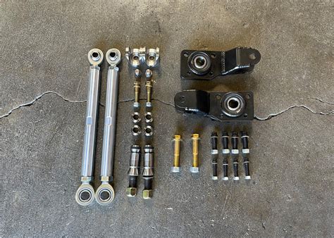 Toyota Lower Ball Joint Conversion To Uniball With Steering
