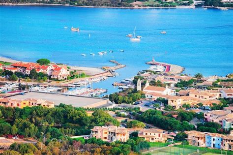 Puerto Con Barcos En Porto Rotondo En Golfo Aranci En El Complejo Costa