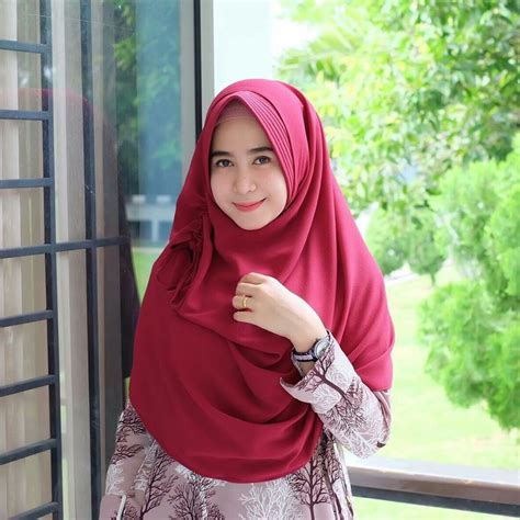 Pin By Memanjakan Mata Pria On Lokal Hijab Indonesian Hijab Hijab Chic Beautiful Hijab