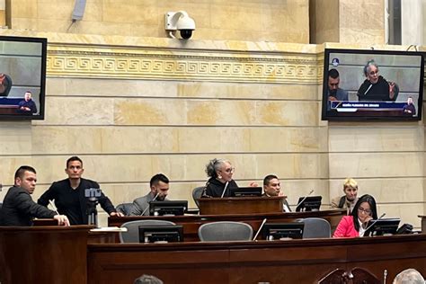 Se aprobó en segundo debate en plenaria del senado reducir salario de