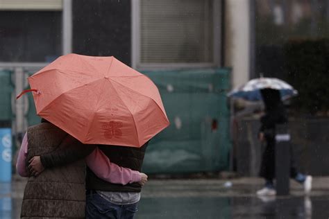 La borrasca Juan trae lluvias abundantes y un fin de semana gélido