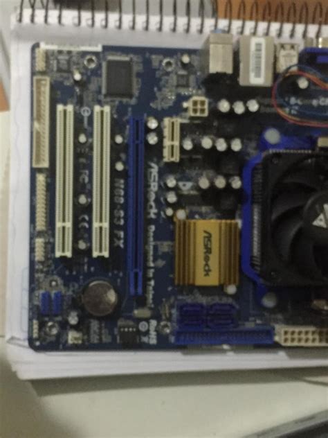 Onde colocar os cabos do painel frontal Gabinete na placa mãe