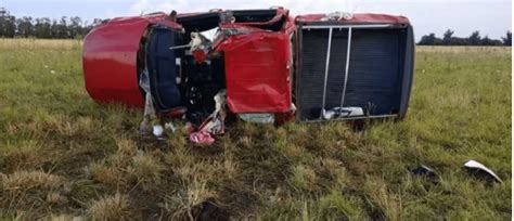 Trágico accidente Murió una nena de 8 años al volcar una camioneta en