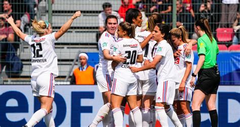 Équipe féminine de l OL PSG MelinaDiego