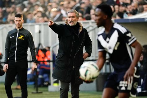 Mercato Asse Un Ancien Joueur De Bordeaux Vis Par Saint Etienne
