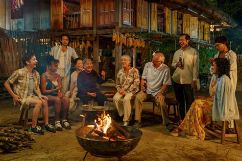 A Tourist S Guide To Love Cast And Characters Guide Who Stars In The