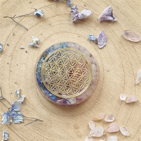 Orgonite Florale Harmonisation des émotions Galaxies Vibratoires by