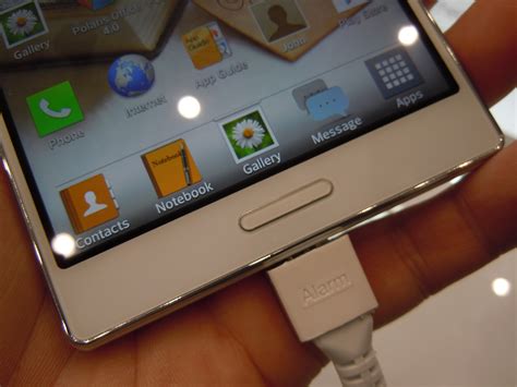 MWC LG Optimus Vu II Hands On Coolsmartphone