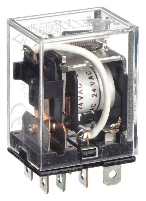 OMRON Socket Mounted 15 A Current Rating General Purpose Relay