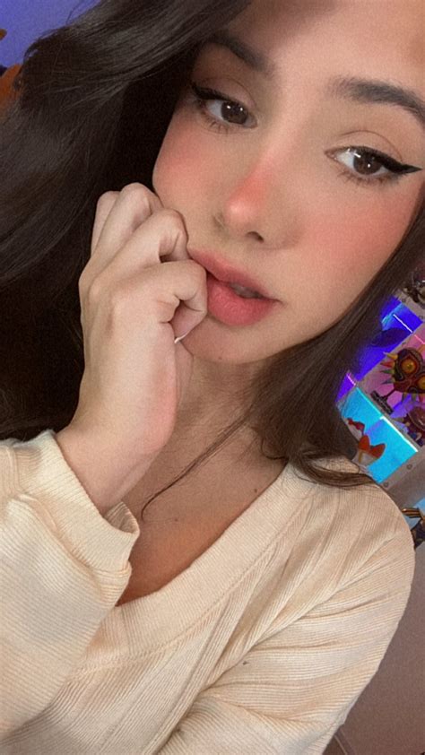 Daniela Azuaje On Twitter Ya Estoy En Vivo