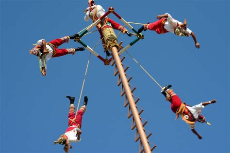 Voladores De Papantla El Origen Y El Simbolismo De Esta Danza Ritual