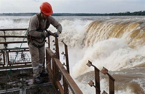 Tras más de cuatro meses reabrió la pasarela de la Garganta del Diablo