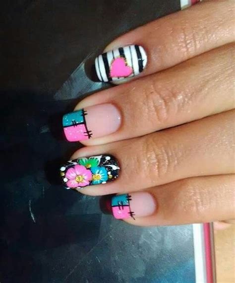 Pin de Mliliana Soche O en manualidad uñas Uñas Manualidades