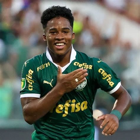 Endrick Ganha Festa De Despedida Do Palmeiras E Se Emociona Homenagem