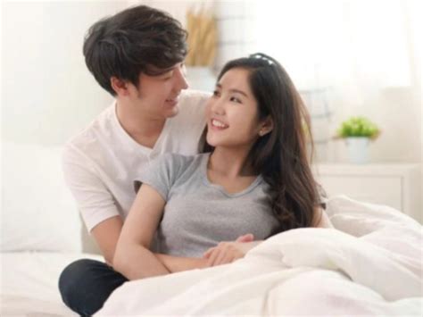 Bạn trai cứ đi công tác cô gái lại thấy lạ ở vùng bí mật bác sĩ nói