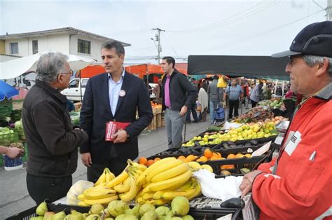 Velasco señala que las propuestas de los oficialistas son ochenteras
