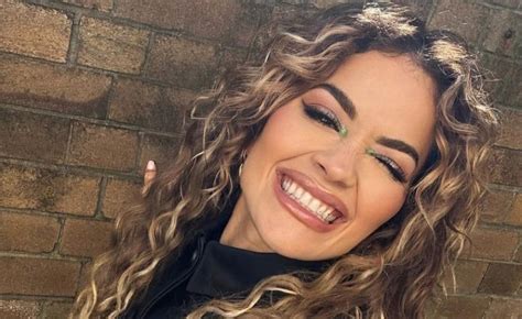 Rita Ora B Res Everything And Puts On An Eye Catching Performance In