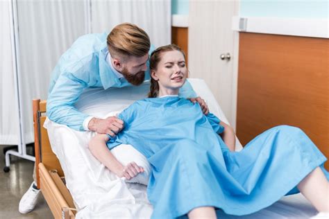 Ways Dads To Be Can Support Their Partner During Labor