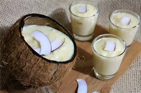 Cocada cremosa fica pronta em 5 minutos dá para você comer como
