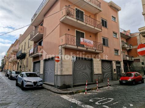 Vendita Terratetto Unifamiliare Misterbianco Ottimo Stato Posto Auto