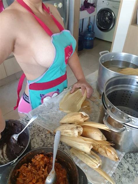 Marcela MILF gostosa safada demais de peitos enorme tirou várias fotos