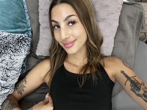 If Youre Attracted To Cute Sluts How Old Are You Im F18 Ramihot