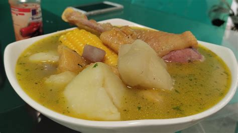 Como preparar un Sancocho de Gallina en Fogón de Leña GALLINA CRIOLLA