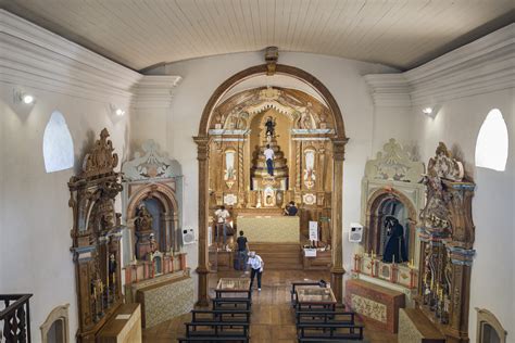 Matriz de Santo Antônio em Itatiaia Ouro Branco MG está aberta à