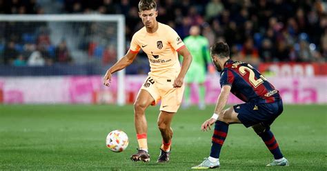 Gols De Morata E Llorente Atl Tico De Madrid Vence Levante Por A