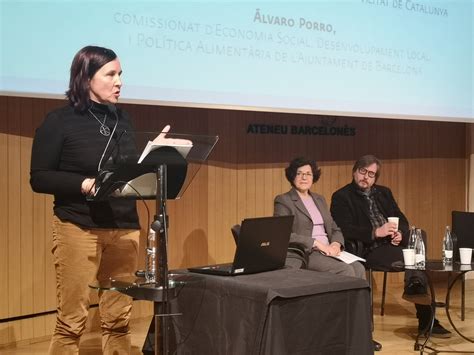 Taula Tercer Sector on Twitter La contractacióreservada és una eina