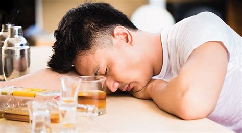 Bahaya Ini Dia 6 Dampak Negatif Kecanduan Alkohol Bagi Tubuh