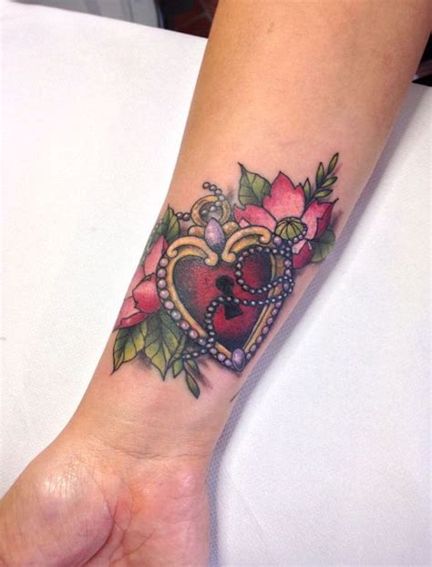 20 Tatuagens De Pulso Incríveis Página 3 de 7 123 Tatuagens